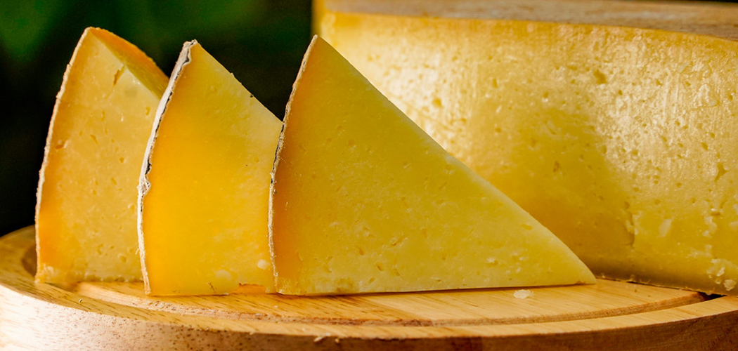 Santa Catarina: Produtor de queijo serrano em Bom Retiro é o primeiro a ...