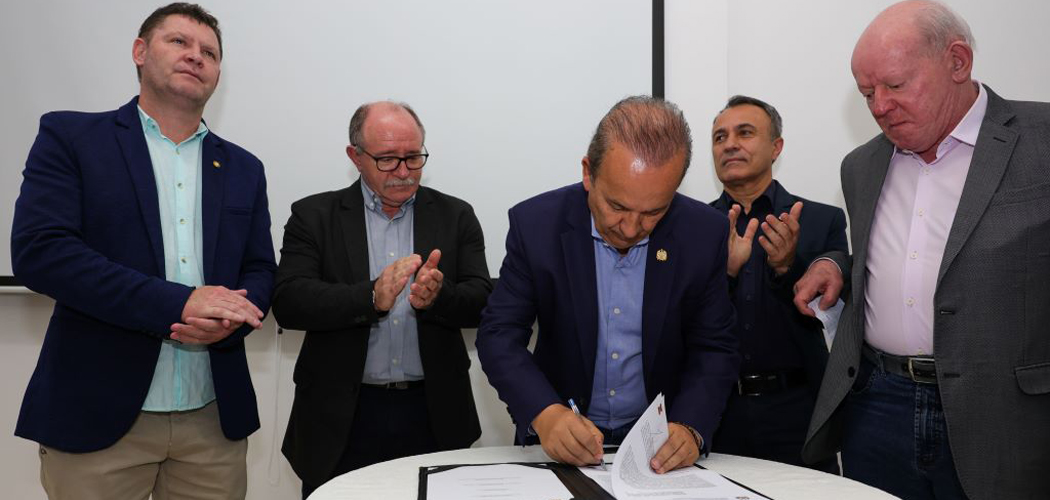 Governador Jorginho Mello anuncia programa Estrada Boa no Meio Oeste ...